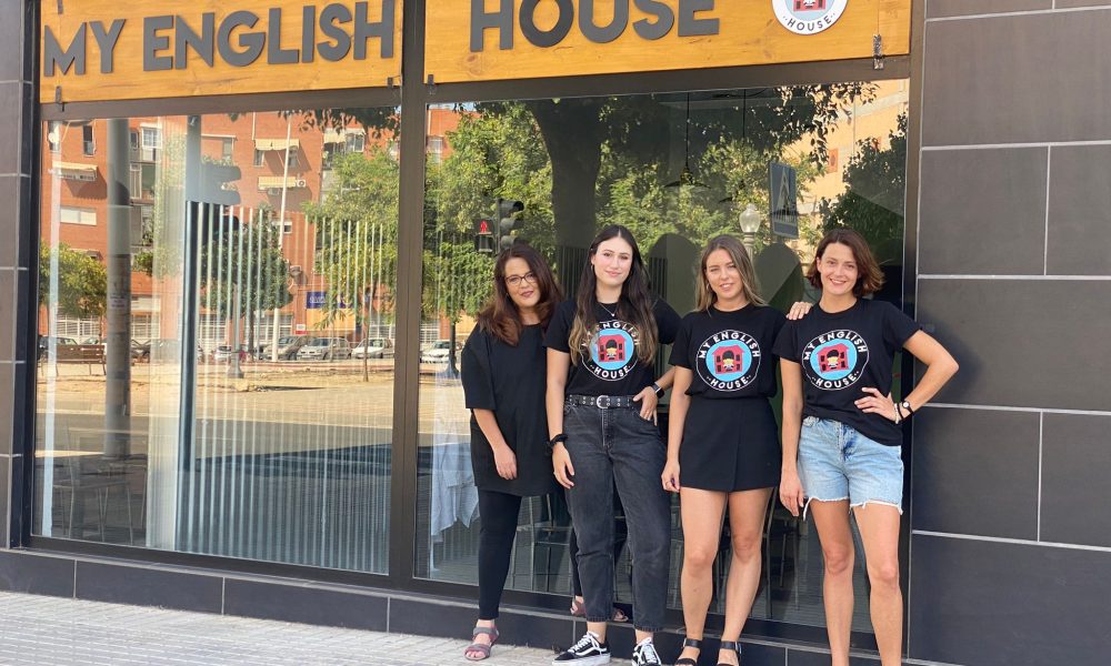 My English House Elche cumple su primer aniversario - TeleElx