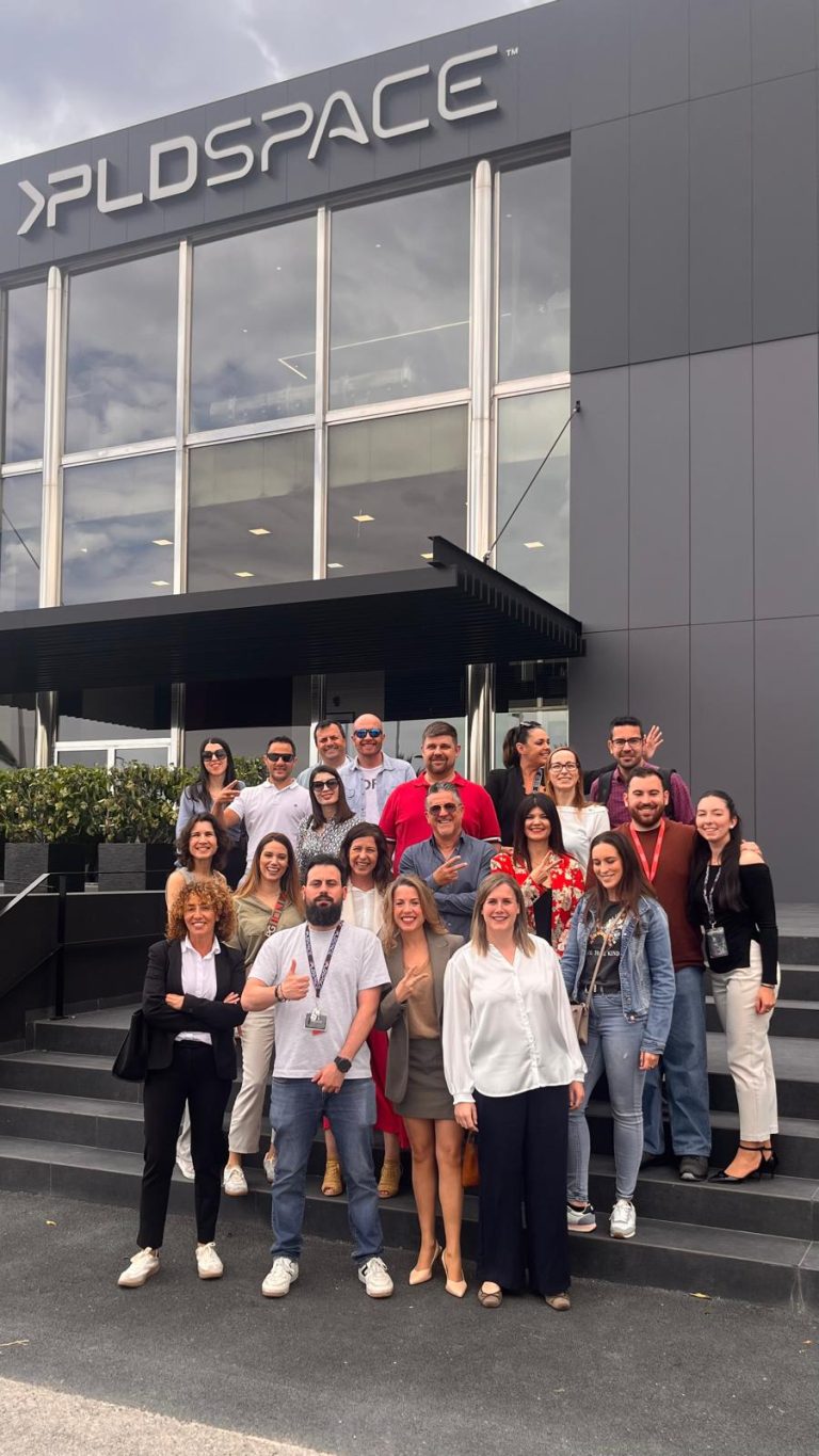 Jovempa Elche y Comarca visita las nuevas instalaciones de PLD Space ...