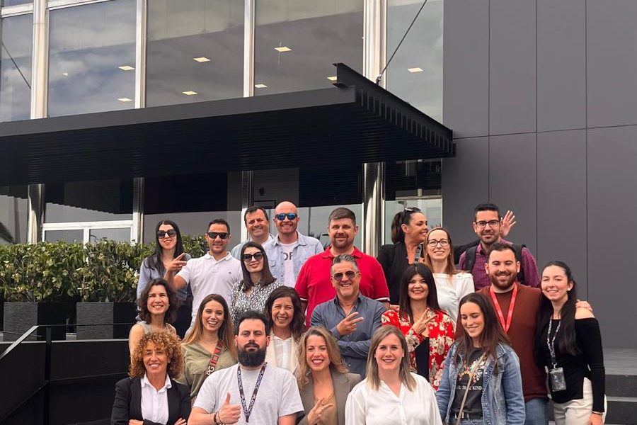Jovempa Elche y Comarca visita las nuevas instalaciones de PLD Space ...