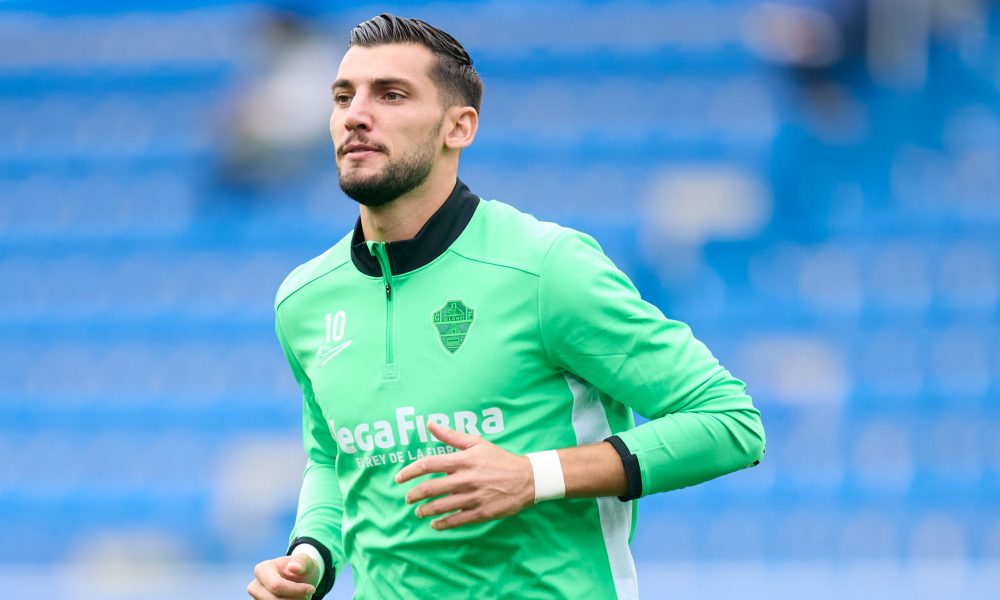 El Elche rescinde el contrato de Rafa Mir y condena la violencia - TeleElx